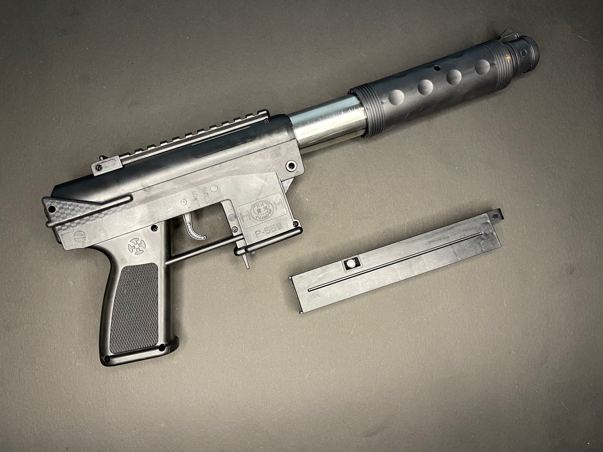 رشاشات خرز طراز P-559 - Warsclub - نادي المعارك